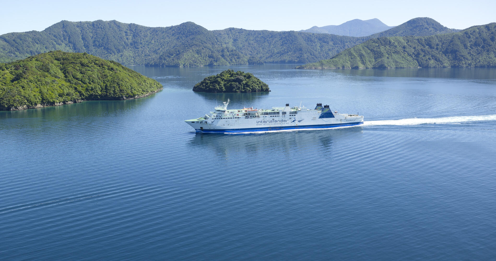 Ferries and water taxis | 100% Pure New Zealand