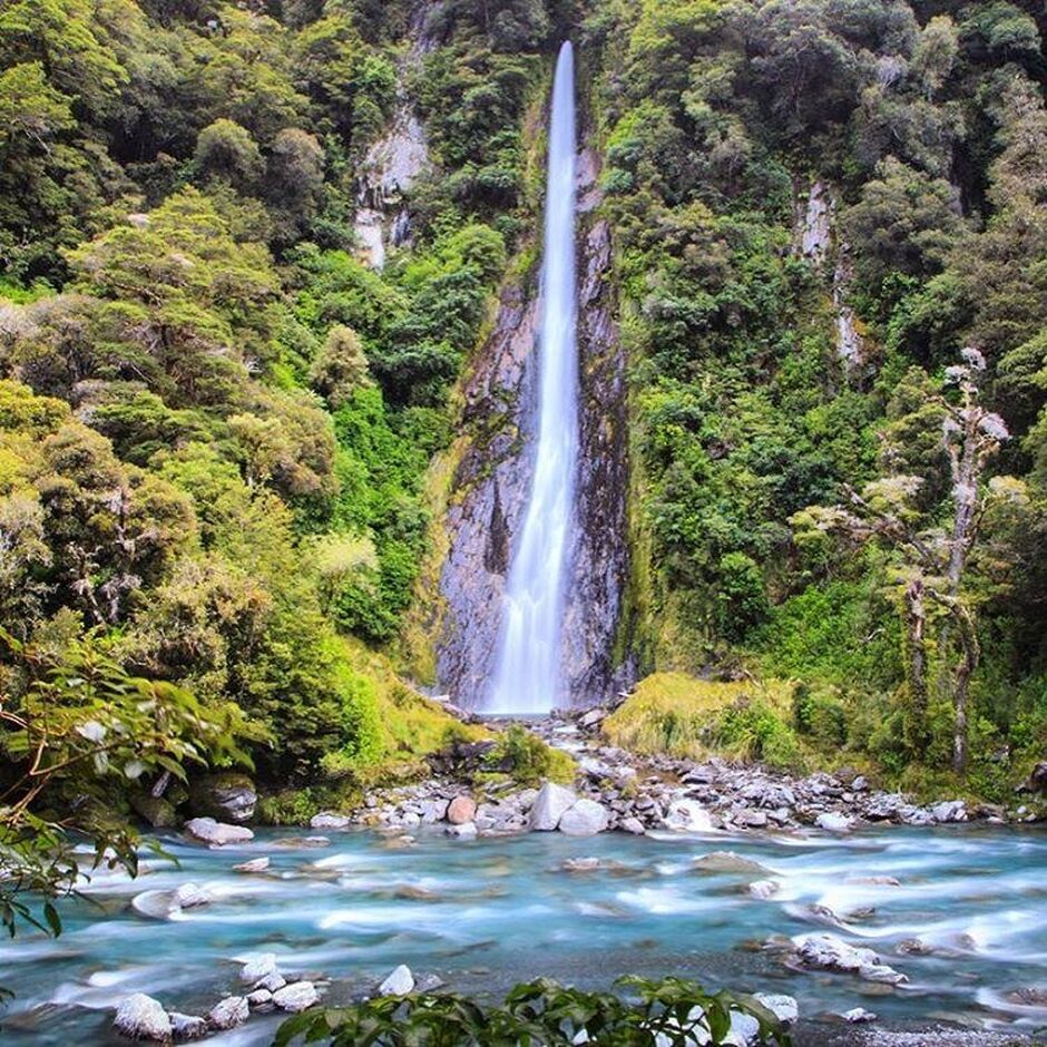 Mesmerising Waterfalls in New Zealand | New Zealand