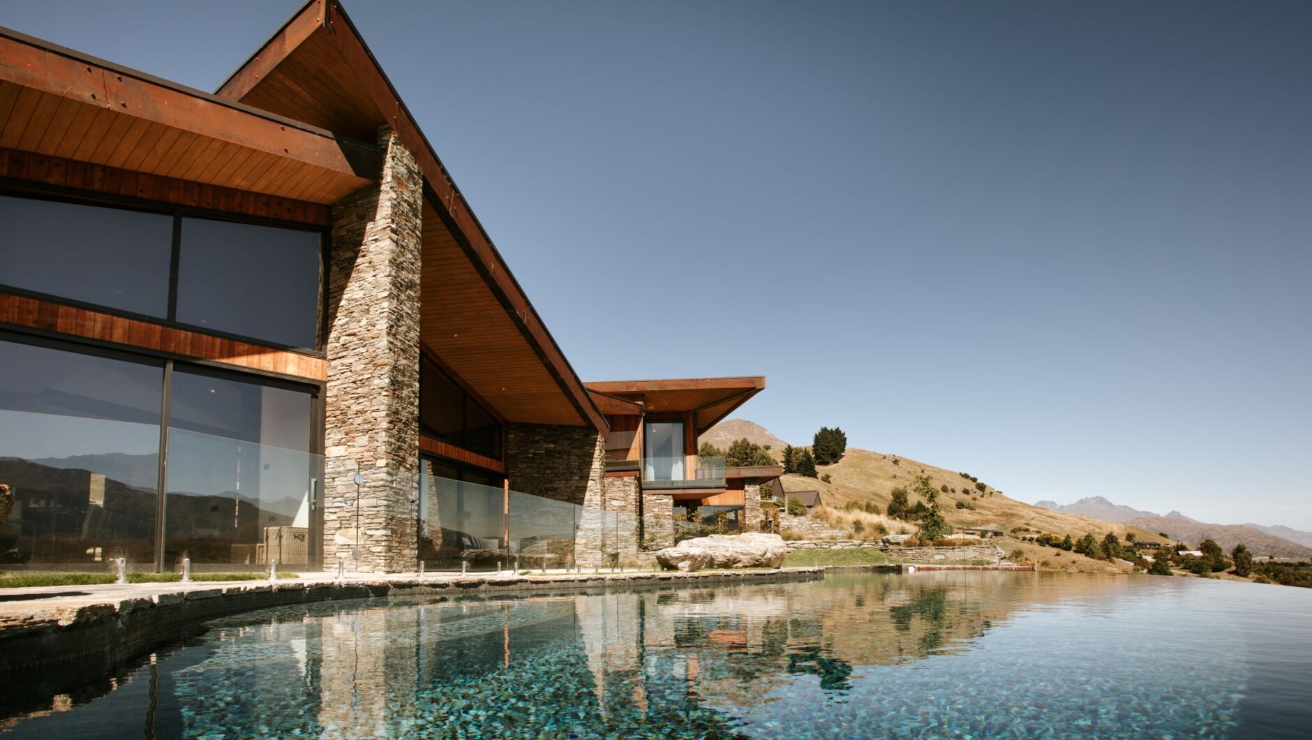 Stoneridge Estate | Accommodation in Queenstown, New Zealand