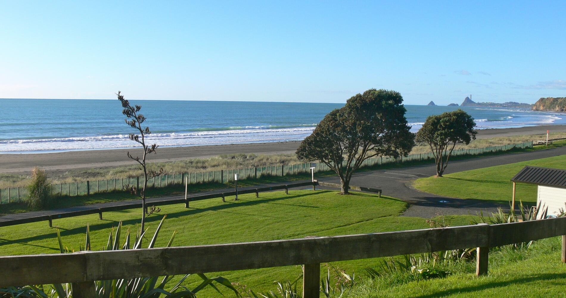 Oakura Beach Holiday Park | Accommodation in Taranaki, New Zealand