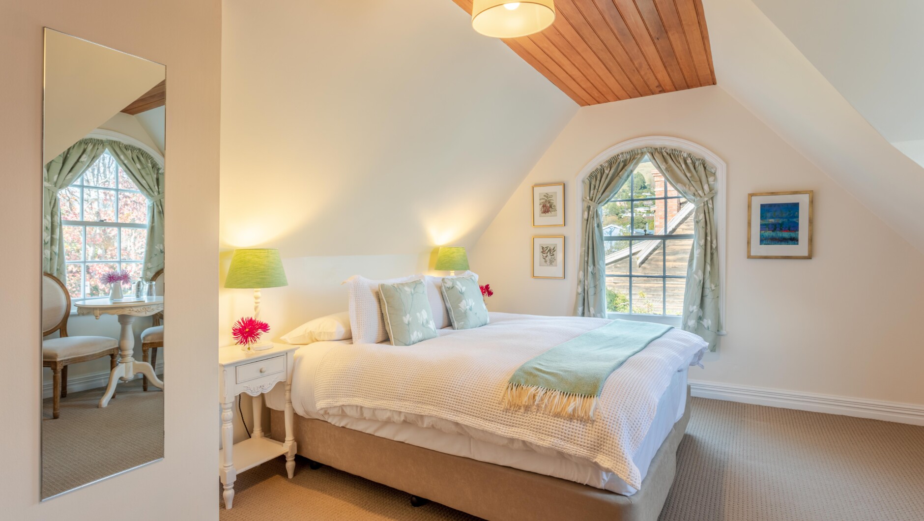 French Bay House | Accommodation in Christchurch - Canterbury, New Zealand