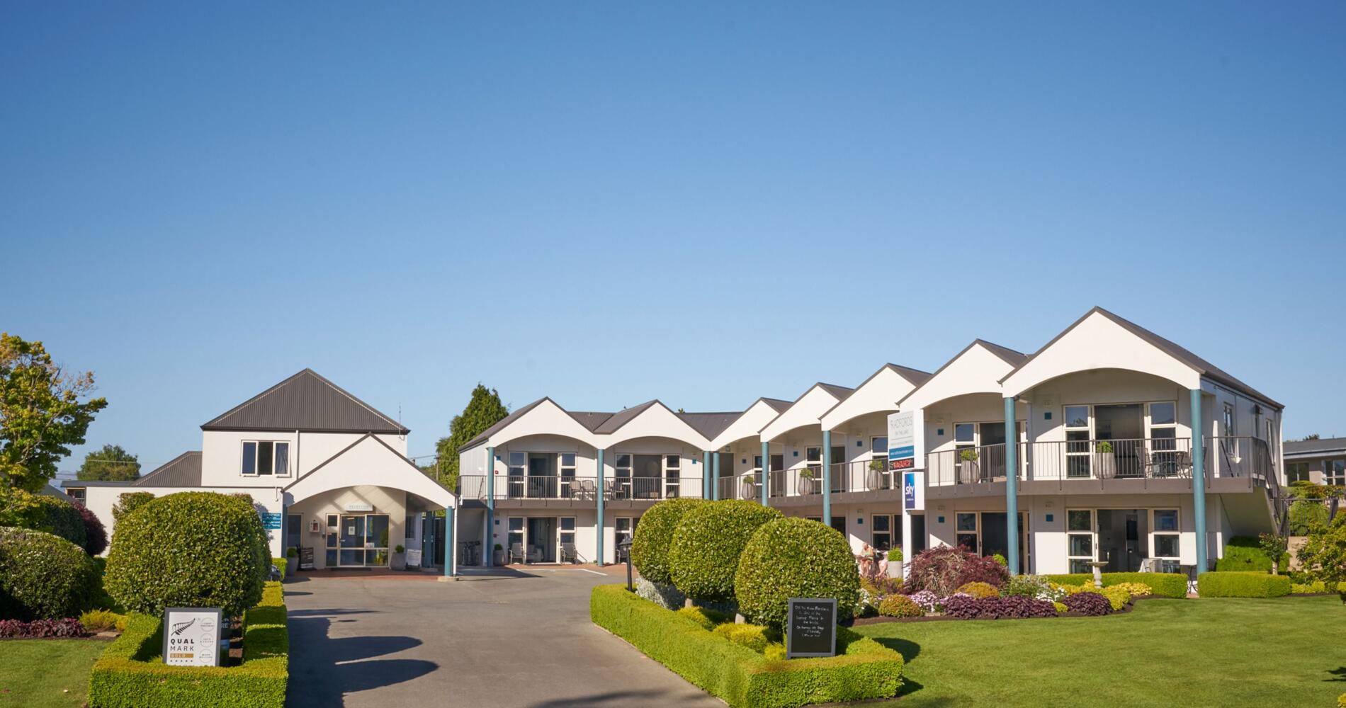 Radfords on the Lake | Accommodation in Fiordland, New Zealand