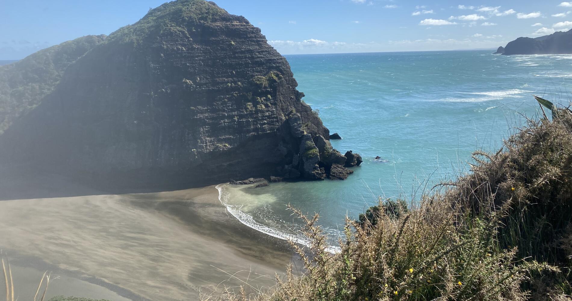 Piha & Karekare - Bay Of The Boisterous Seas | Activities & Day Trips ...