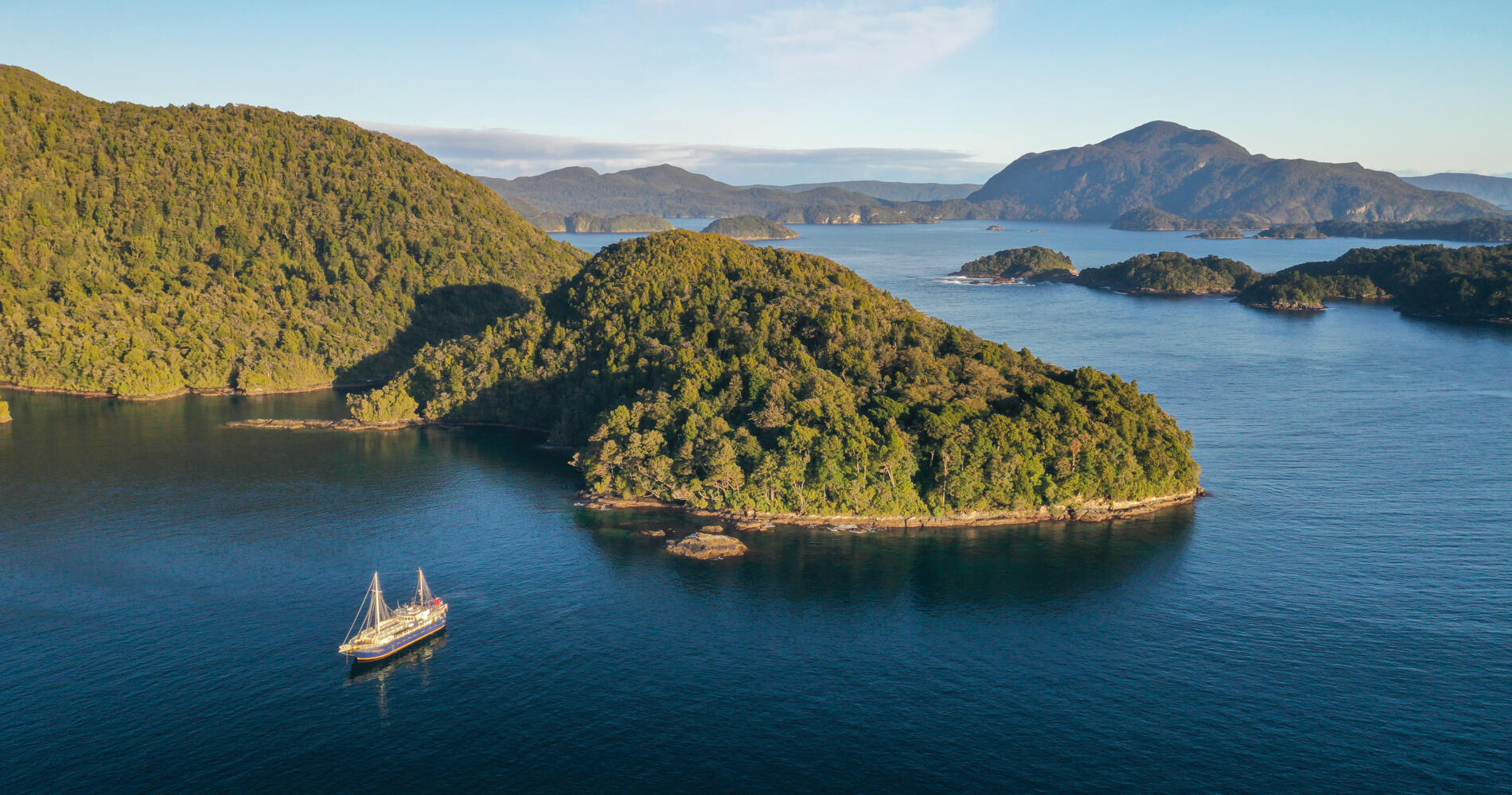 Discovery Expeditions - RealNZ | Multi-Day Tours & Packages