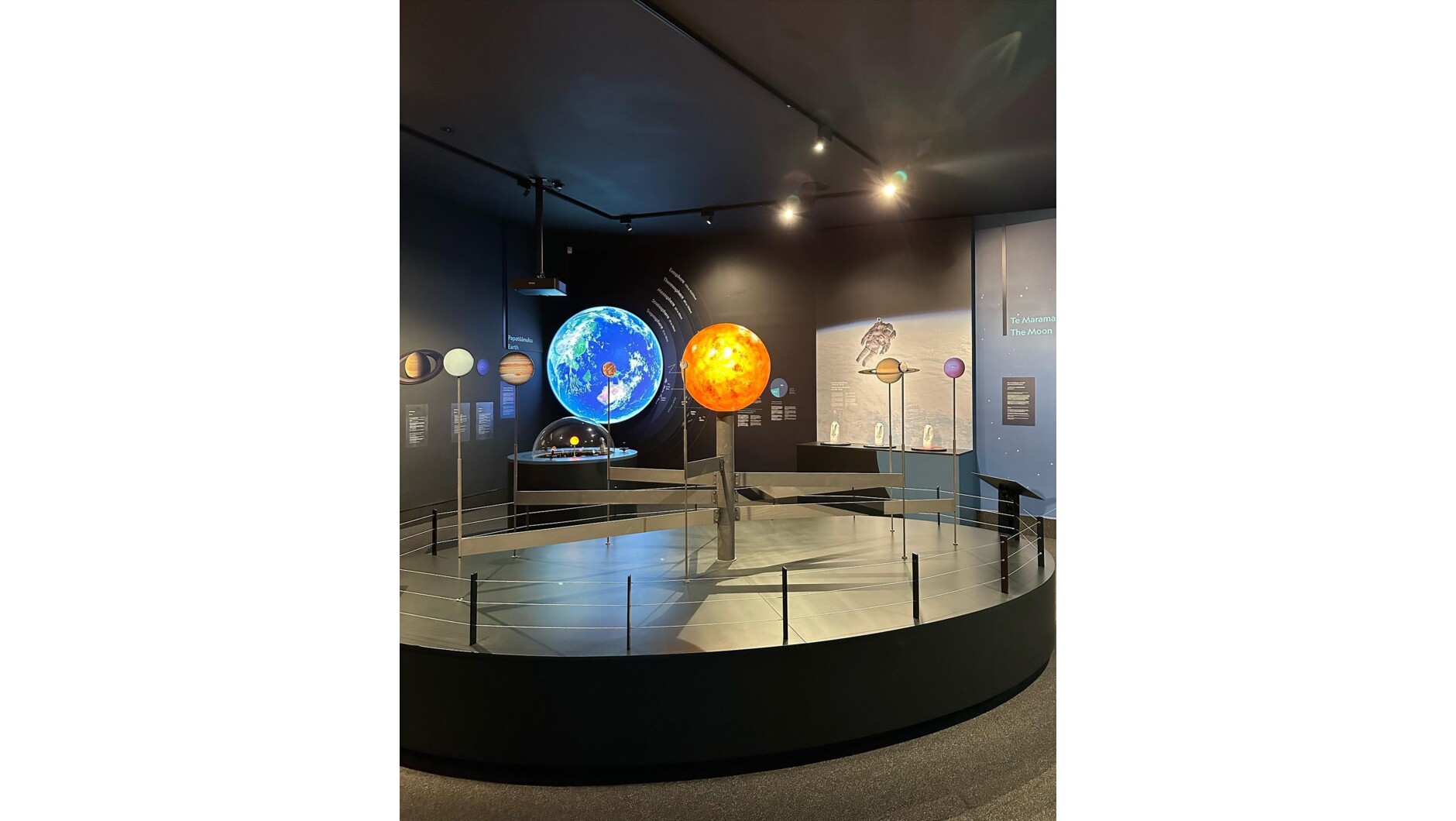 Stardome Observatory & Planetarium | Activities & Day Trips in Auckland ...