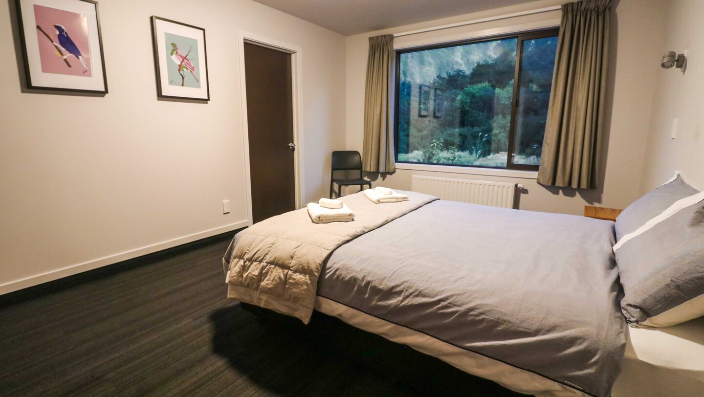 Milford Track Guided Walk - Ultimate Hikes | Multi-Day Tours & Packages