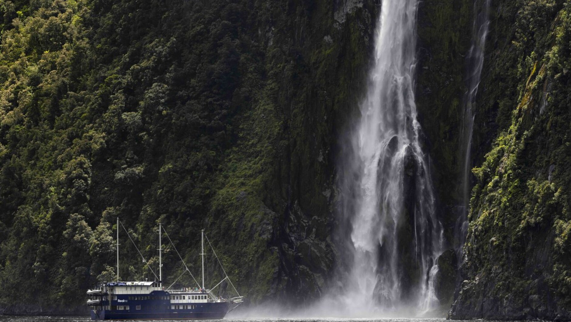 Milford Sound Coach & Cruise from Queenstown | Activities & Day Trips ...