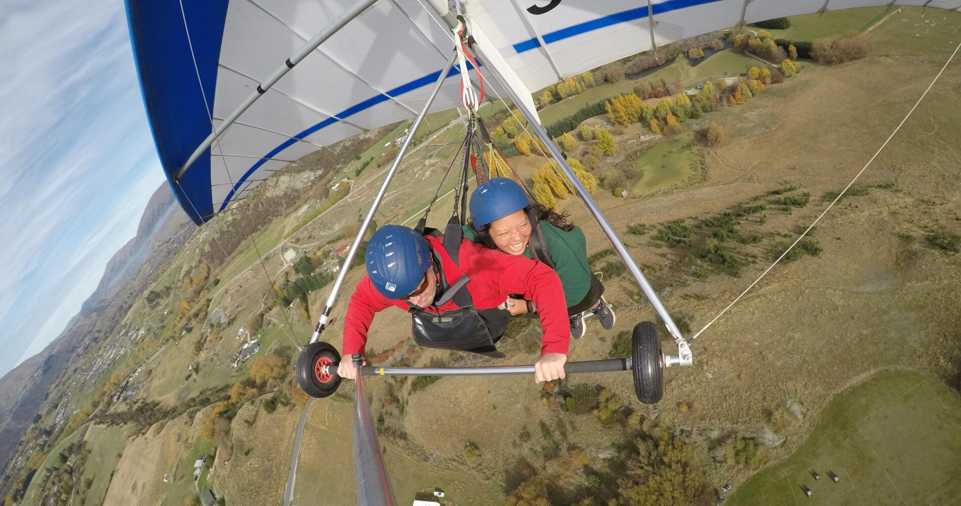Gliding and Hang gliding Combo | Activities & Day Trips in Waitaki, New ...