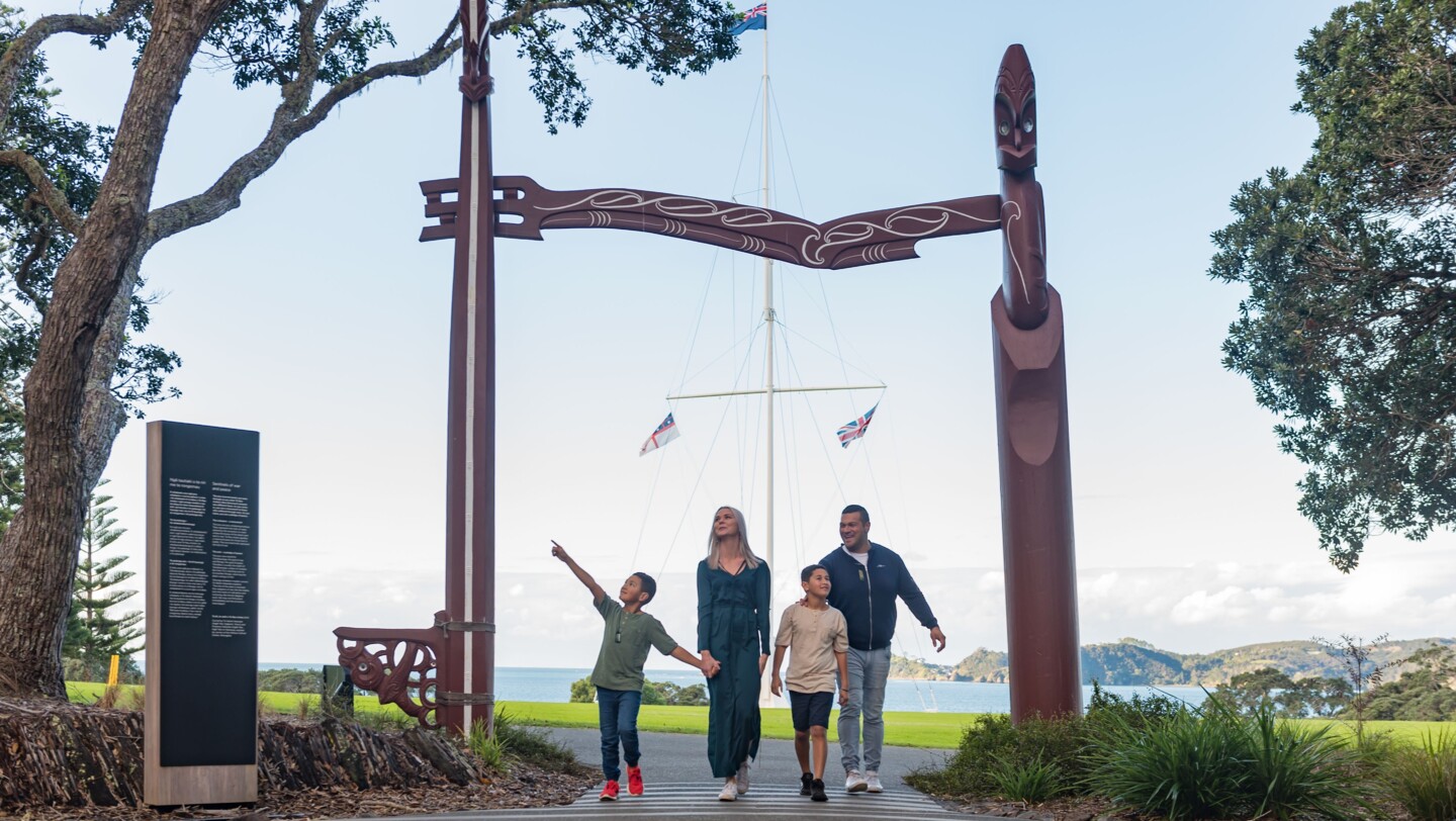 Waitangi Treaty Grounds | Activities & Day Trips in Northland & Bay of ...