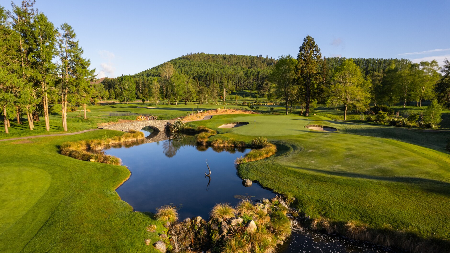 Wairakei Golf + Sanctuary | Activities & Day Trips in Taupō, New Zealand