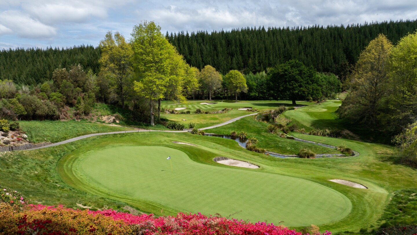 Wairakei Golf + Sanctuary | Activities & Day Trips in Taupō, New Zealand