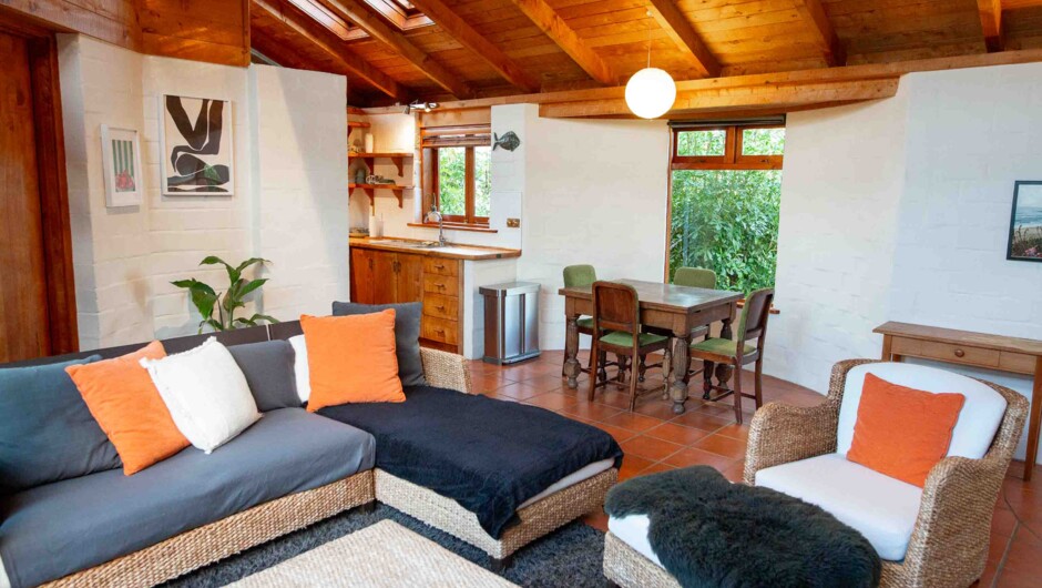 Earth House Retreat | Accommodation in The Coromandel, New Zealand