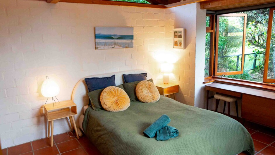 Earth House Retreat | Accommodation in The Coromandel, New Zealand