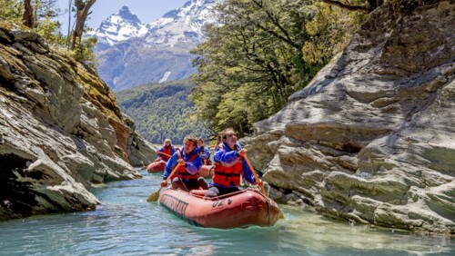 Dart River FUNYAKS 独木舟探索之旅 | Activities & Day Trips in 皇后镇, 新西兰