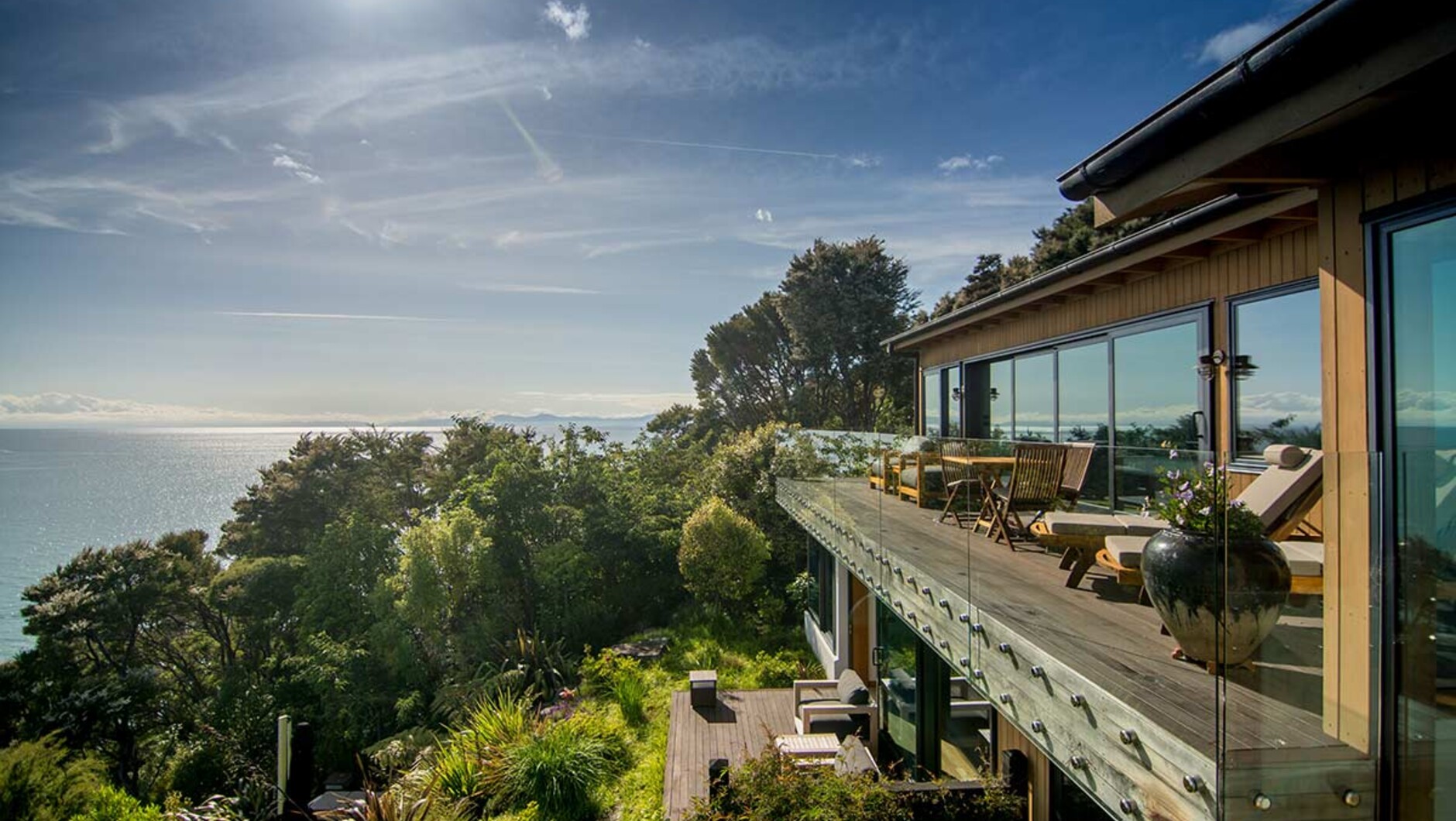 Split Apple Retreat | Accommodation in Nelson Tasman, New Zealand